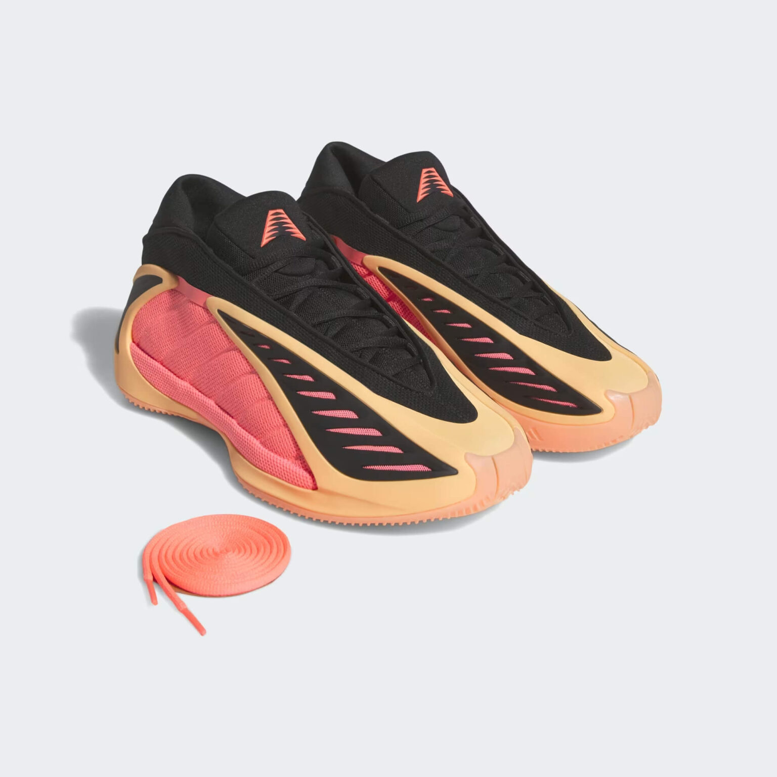 【徹底レビュー】adidas 「AE2」の履き心地・サイズ感・グリップ性能を実際に検証！ - HEARTBEAT BASH ： バッシュの ...